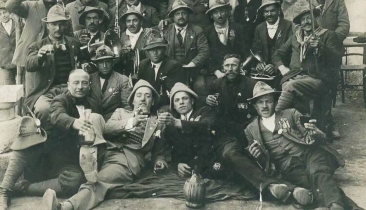 L'Adunata sezionale della Monte Suello per i 100 anni degli alpini di ...